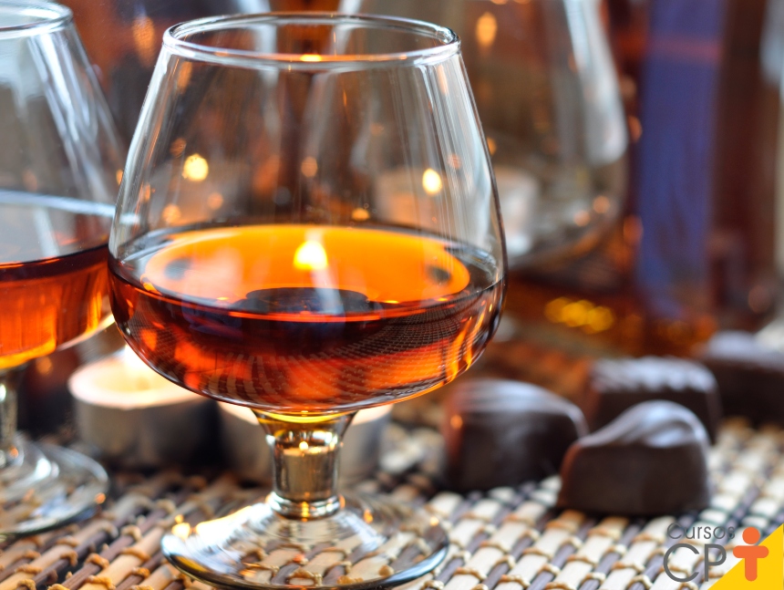 Um aperitivo para dois no inverno? Conhaque! | Dicas Cursos CPT ...