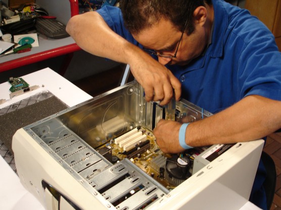 Computador é equipamento que todo mundo usa | Cursos a Distância CPT